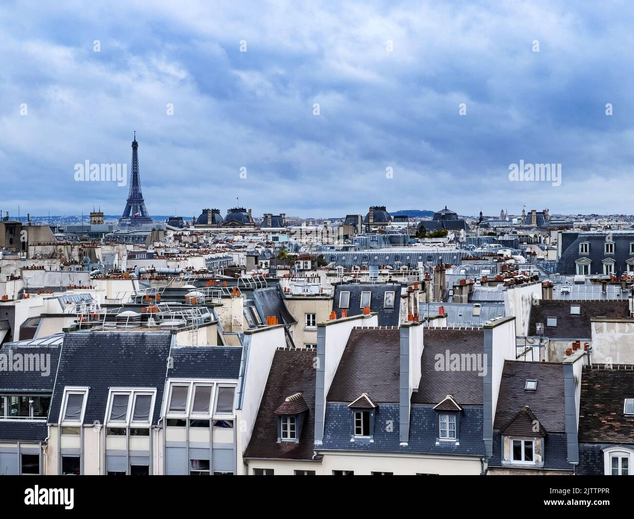 Haussmann buildings hi-res stock photography and images - Alamy