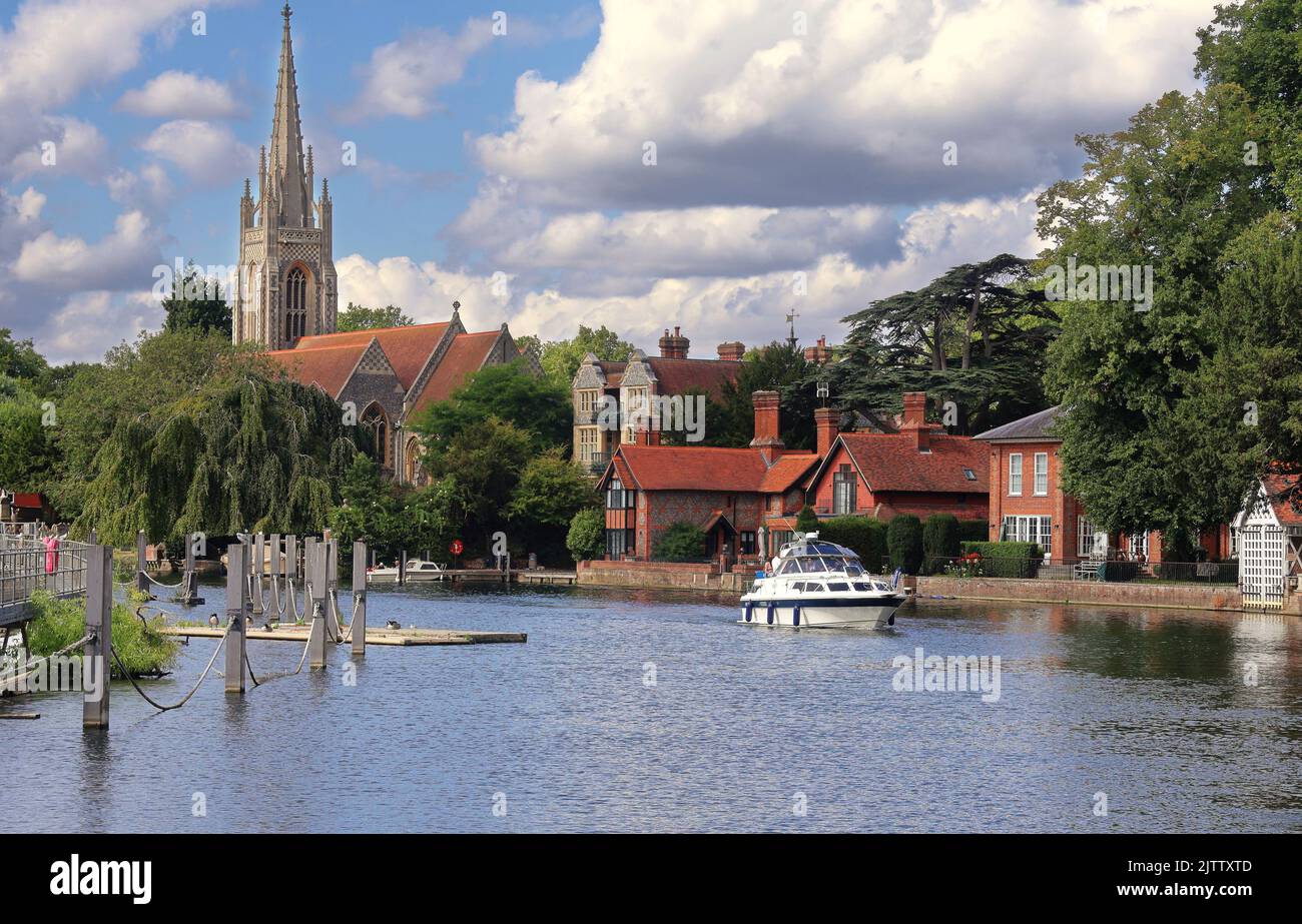 The River Thames at Marlow with Bridge and church Stock Photo - Alamy