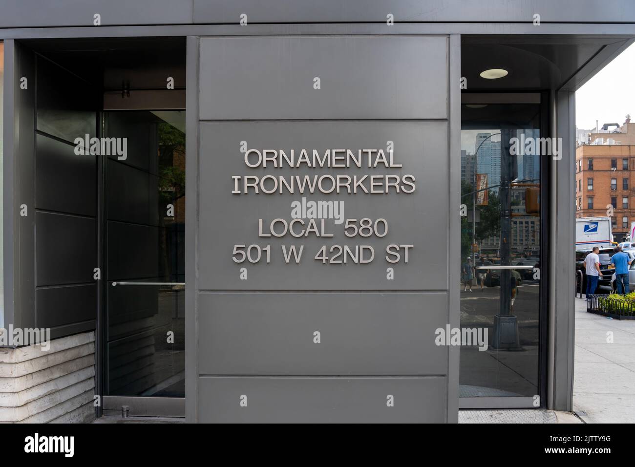 Ironworker union hi-res stock photography and images - Alamy