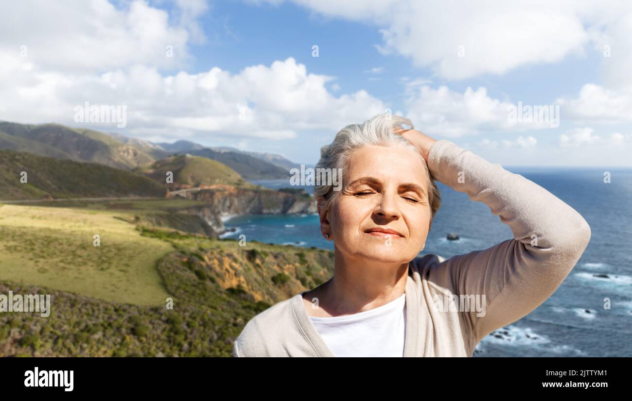Mature irish woman hi-res stock photography and images - Alamy