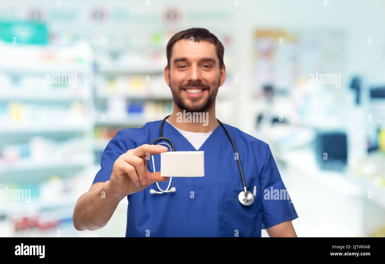 Happy pharmacy hi-res stock photography and images - Alamy