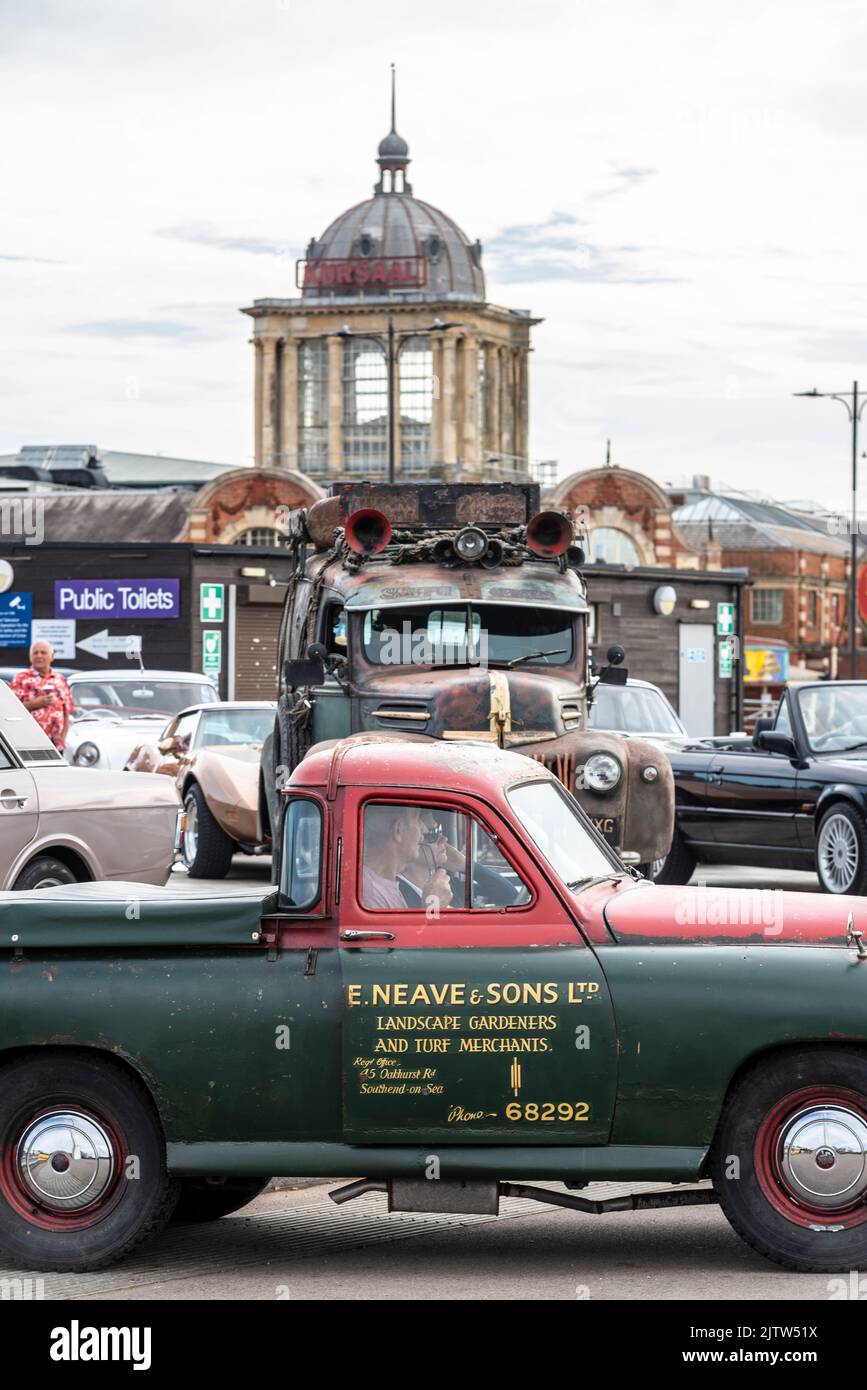Old cars at the Classic Cars on the Beach car show on Marine Parade ...