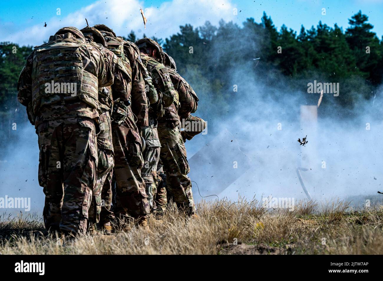 U.S. Soldiers with 588th Brigade Engineer Battalion, 3rd Armored ...