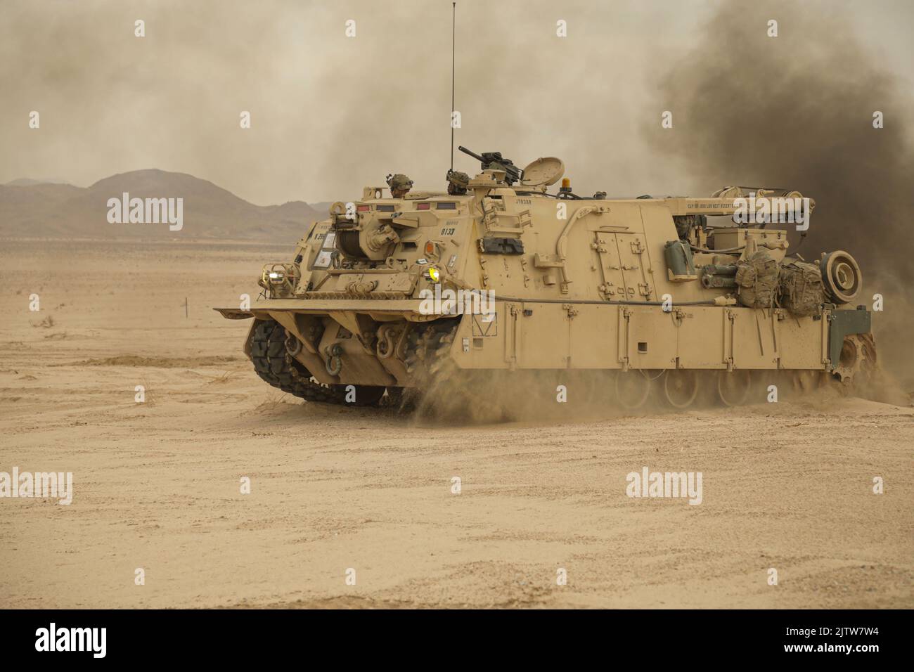 M88a2 hercules recovery vehicle hi-res stock photography and images - Alamy