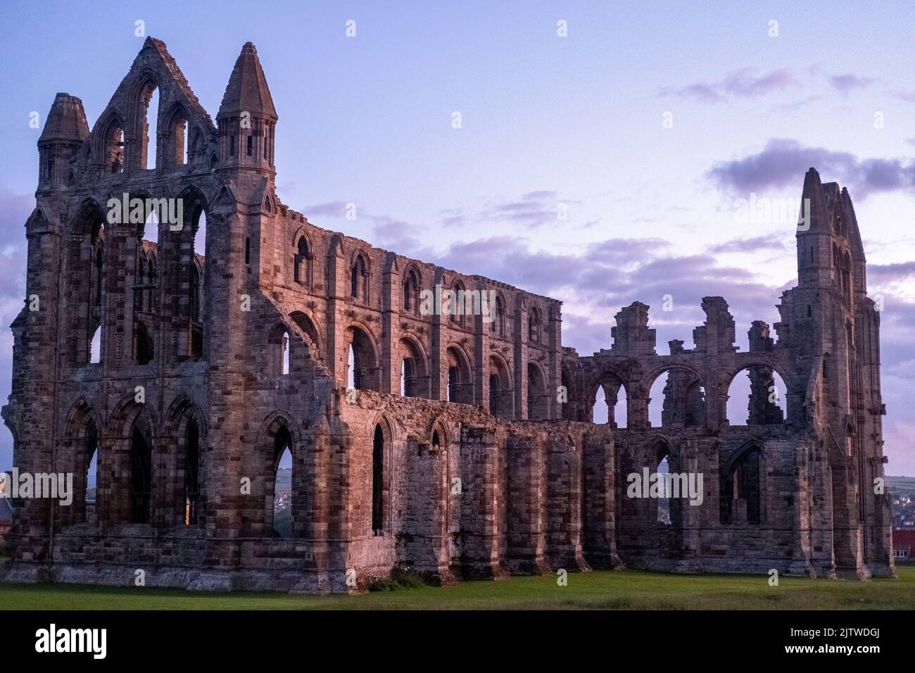 Clifftop abbey hi-res stock photography and images - Alamy