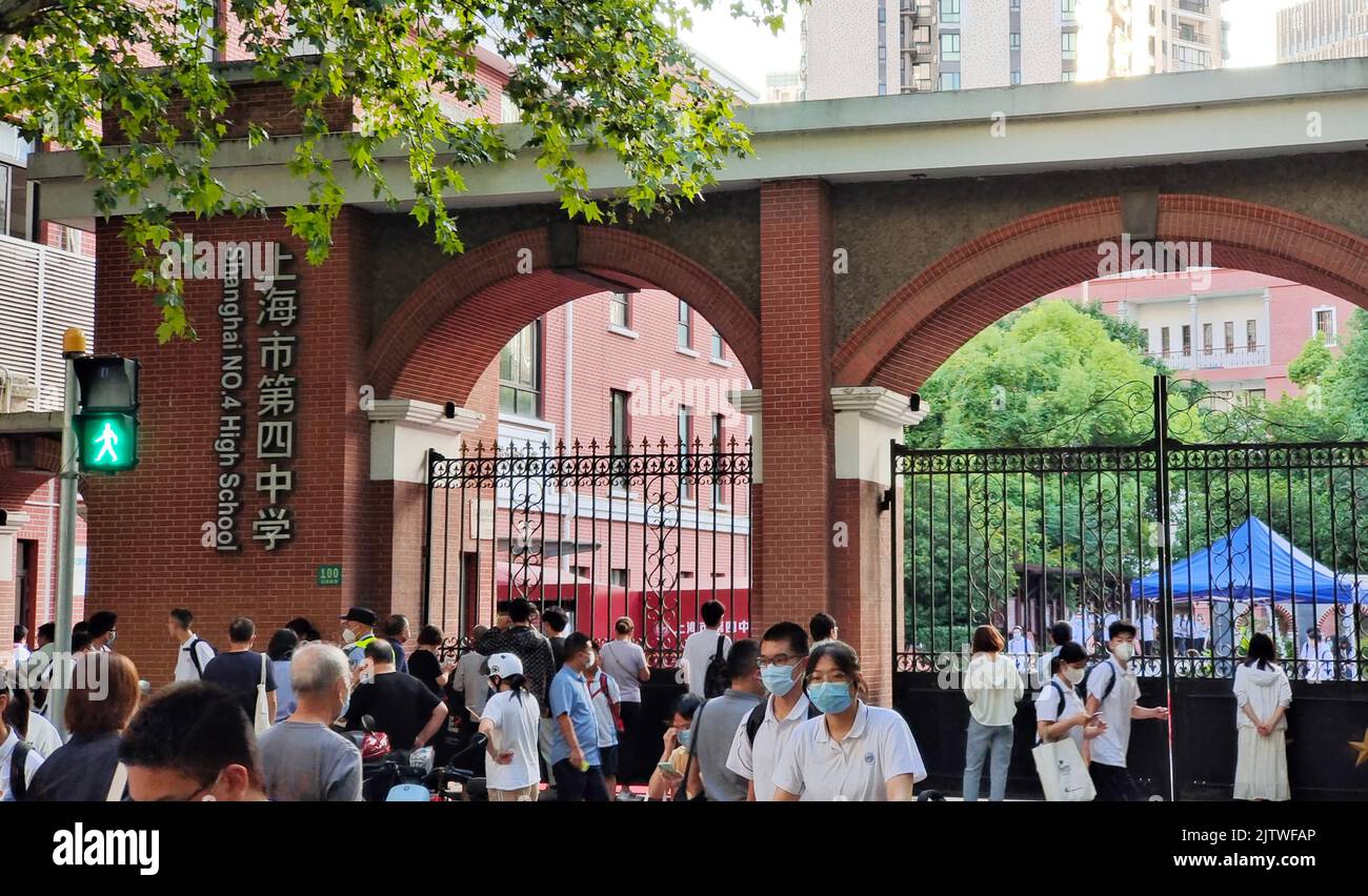 SHANGHAI, CHINA - SEPTEMBER 1, 2022 - A large number of students attend ...