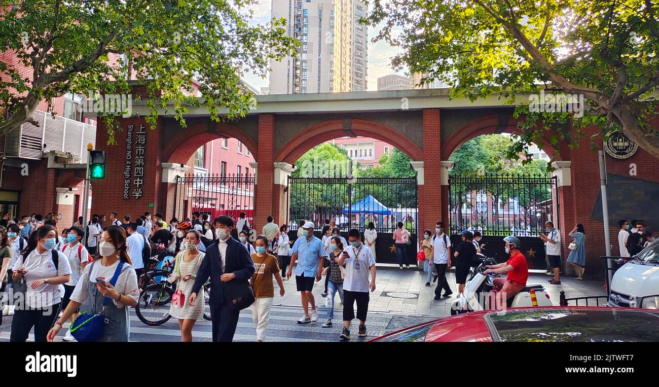 SHANGHAI, CHINA - SEPTEMBER 1, 2022 - A large number of students attend ...