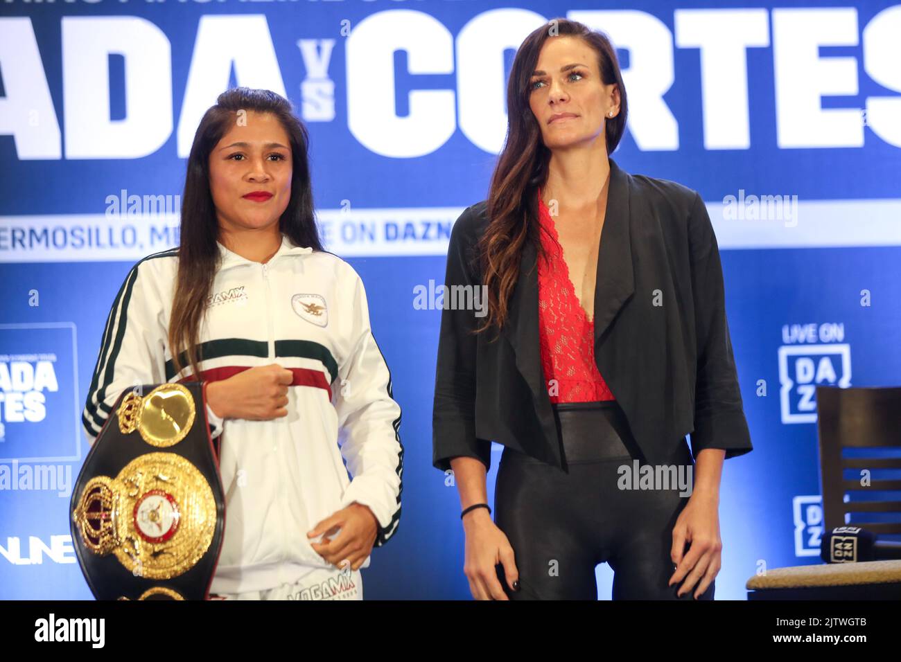 HERMOSILLO, MEXICO - SEPTEMBER 01: Érika “Dinamita” Cruz (L) and Jelena ...
