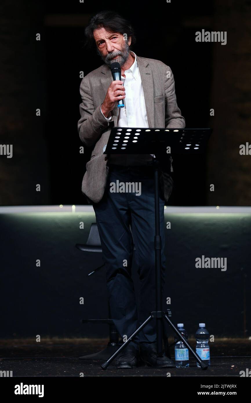 in the photo Massimo Cacciari Stock Photo - Alamy