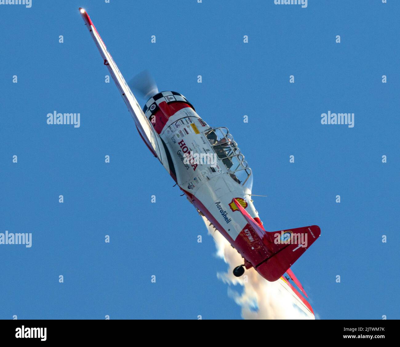 Aeroshell aerobatic team plane hi-res stock photography and images - Alamy