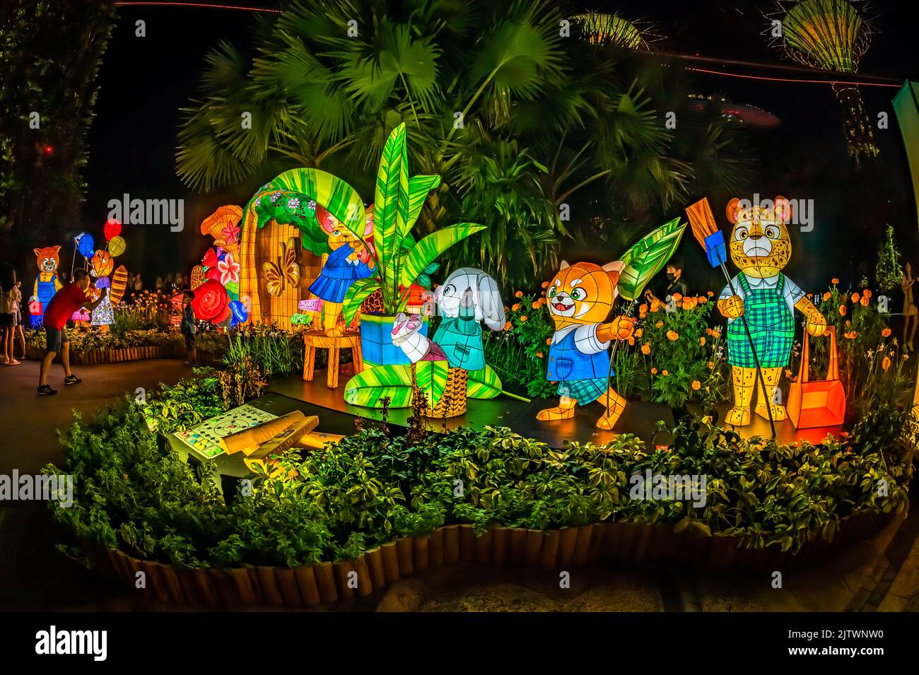 Gardens By The Bay Mid-Autumn Festival 2022. The theme Lanterns Of Reunion Stock Photo - Alamy