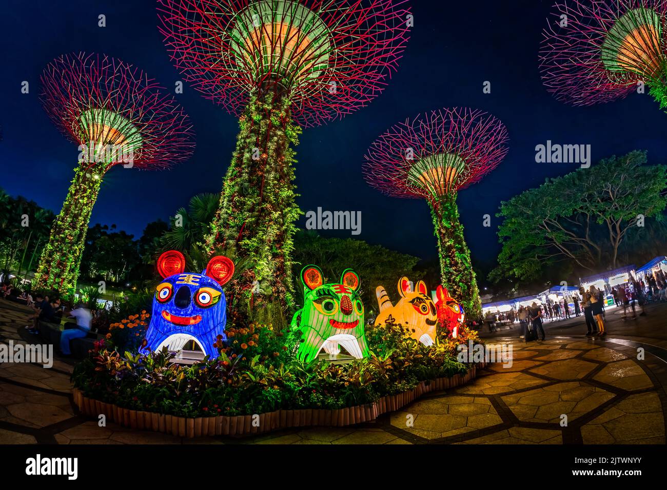 Gardens By The Bay Mid-Autumn Festival 2022. The theme Lanterns Of Reunion Stock Photo - Alamy