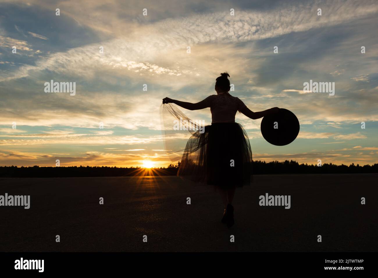 Bell shaped skirt silhouette hi-res stock photography and images - Alamy
