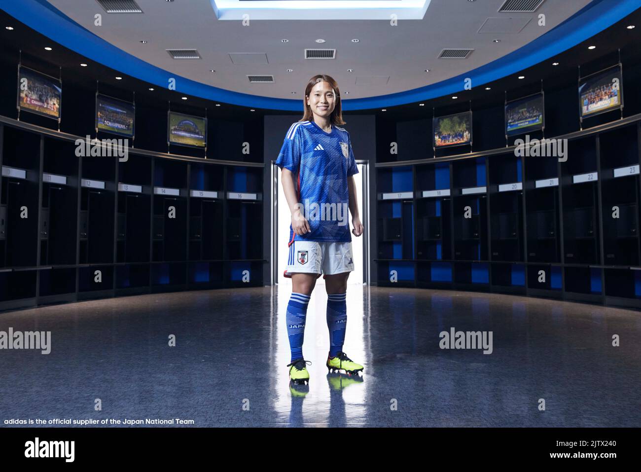 Japanese national football team kit hi-res stock photography and images ...