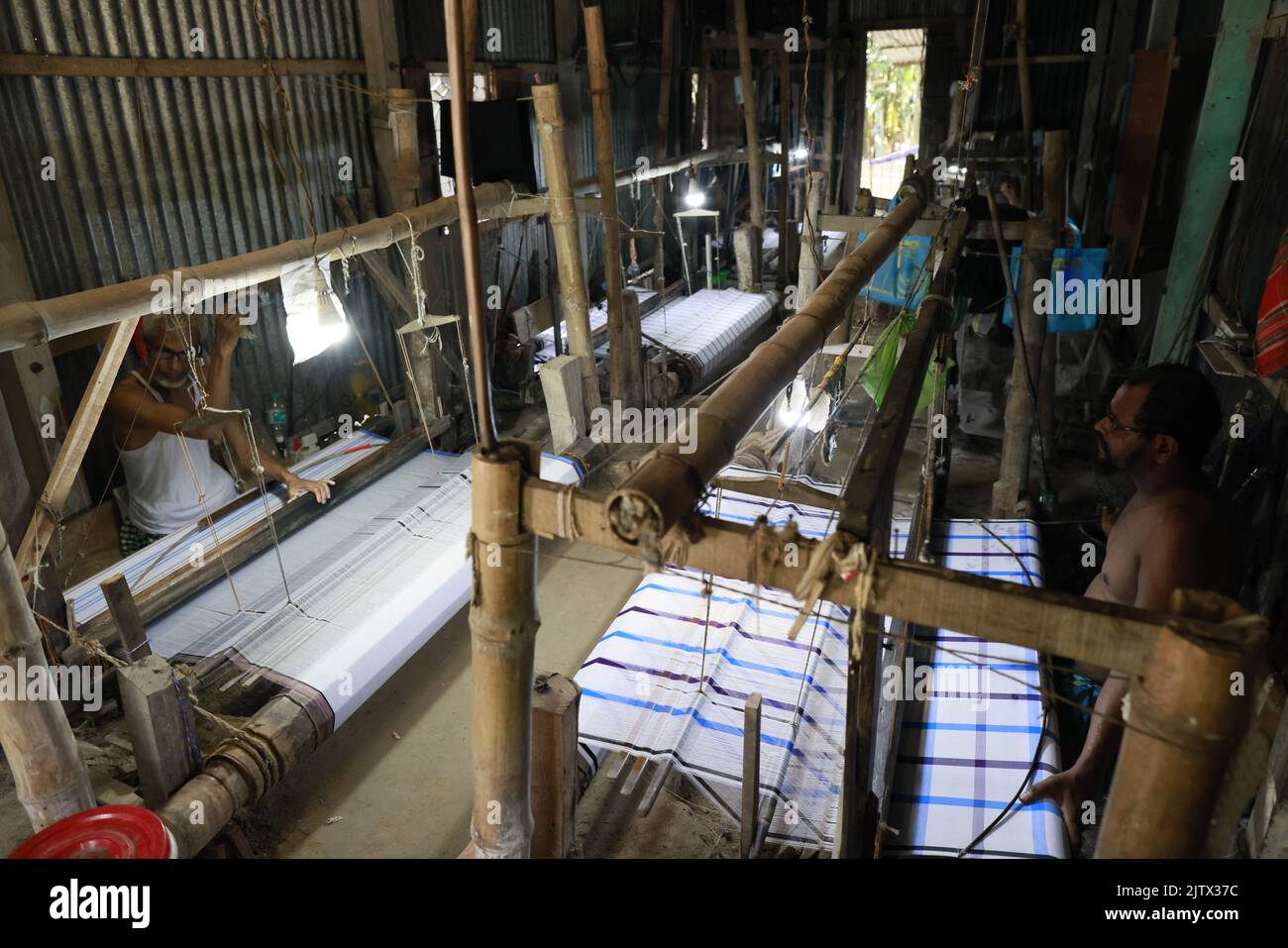 Handloom products hi-res stock photography and images - Alamy