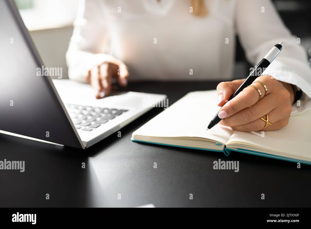 Organize Business Calendar. People Timetable In Office Stock Photo - Alamy