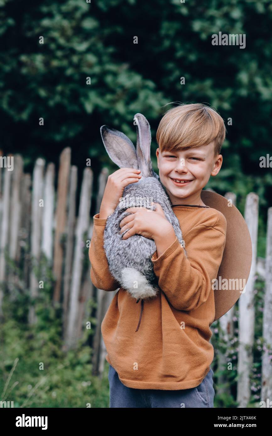 Native farm to school hi-res stock photography and images - Alamy