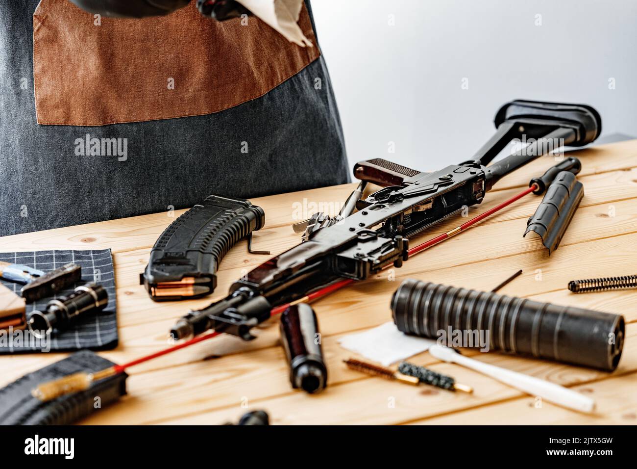 Disassembling weapons hi-res stock photography and images - Alamy