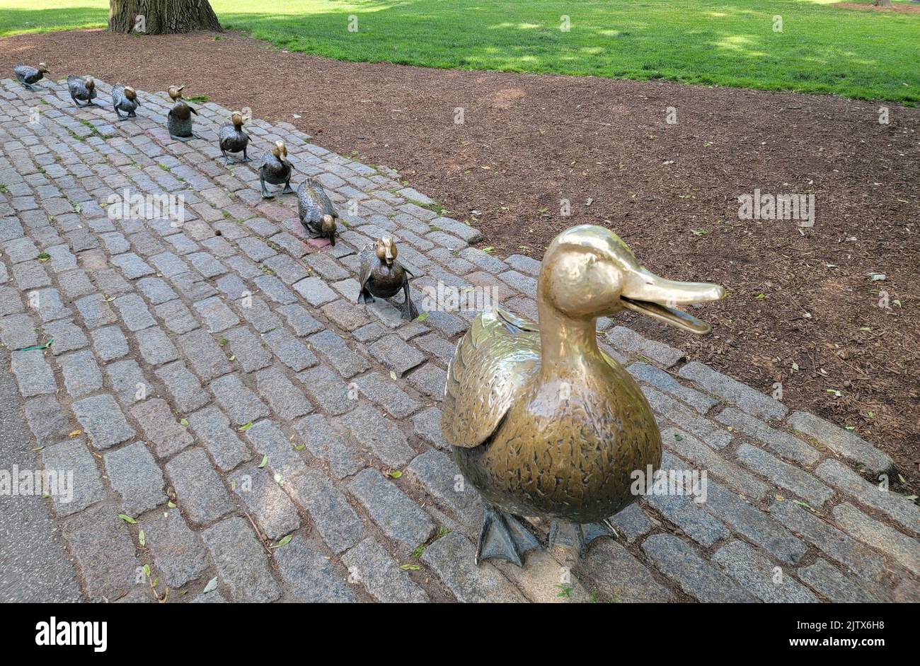 In the united states the copper statue hi-res stock photography and ...