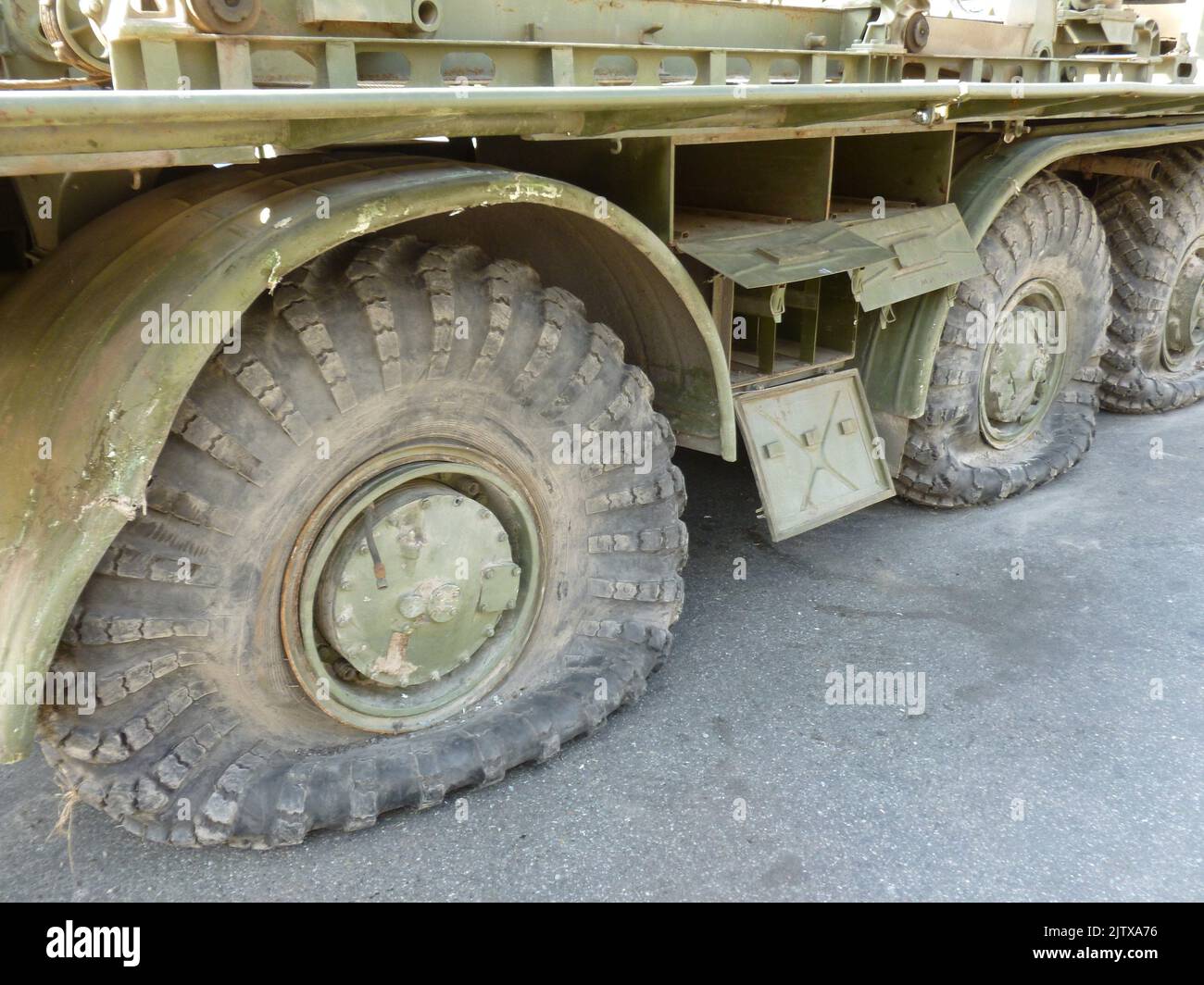 Destroyed equipment hi-res stock photography and images - Alamy