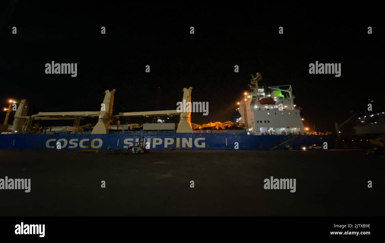 (220902) -- JAKARTA, Sept. 2, 2022 (Xinhua) -- A vessel, loaded with a ...