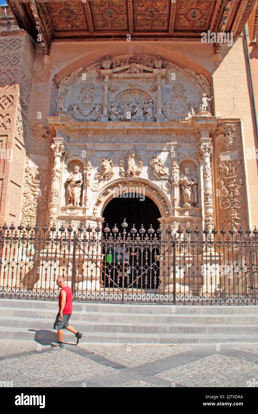 alabaster cover-altarpiece of the Collegiate Church of Santa Maria la ...