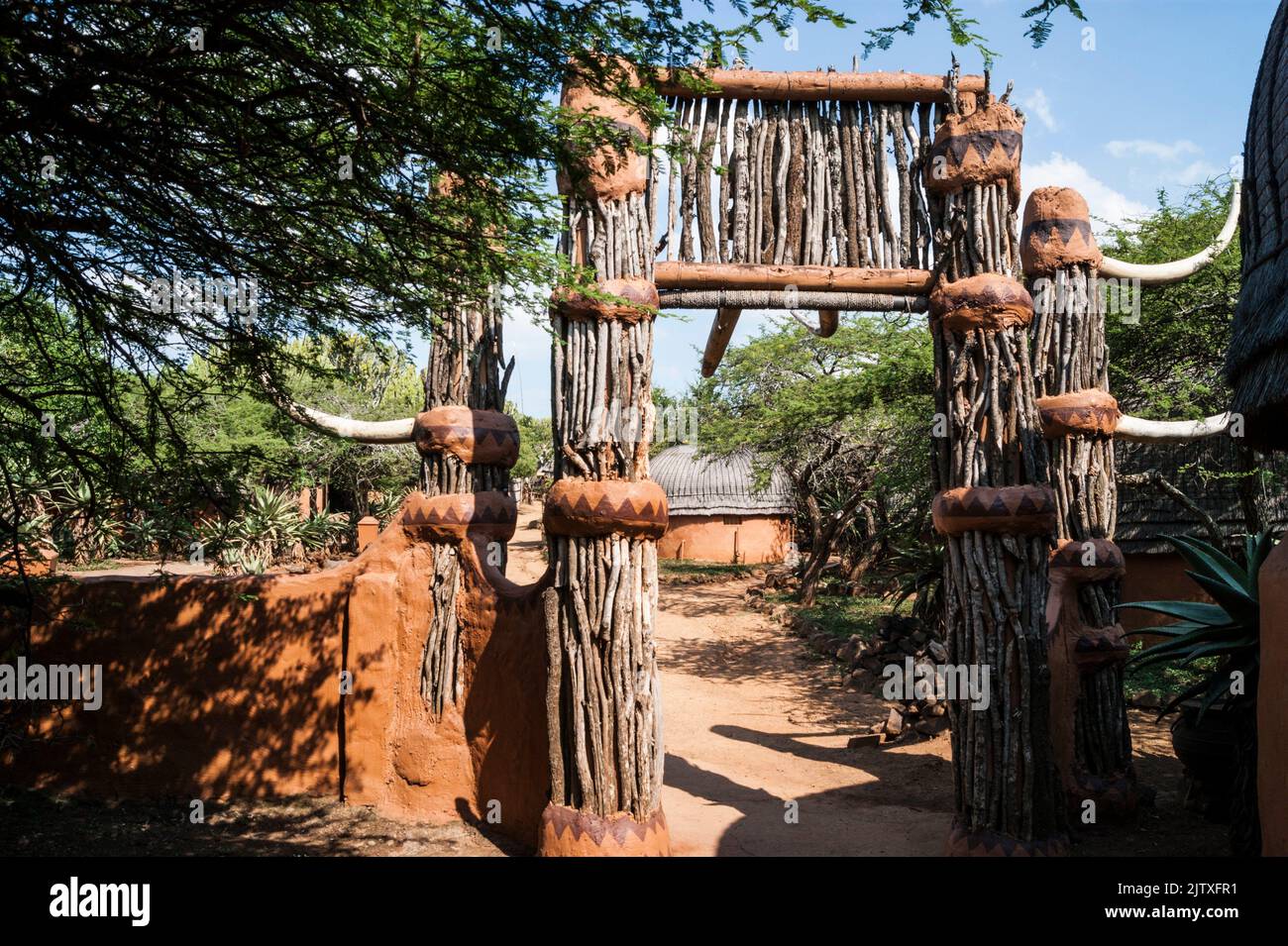 Entrance indian village hi-res stock photography and images - Alamy