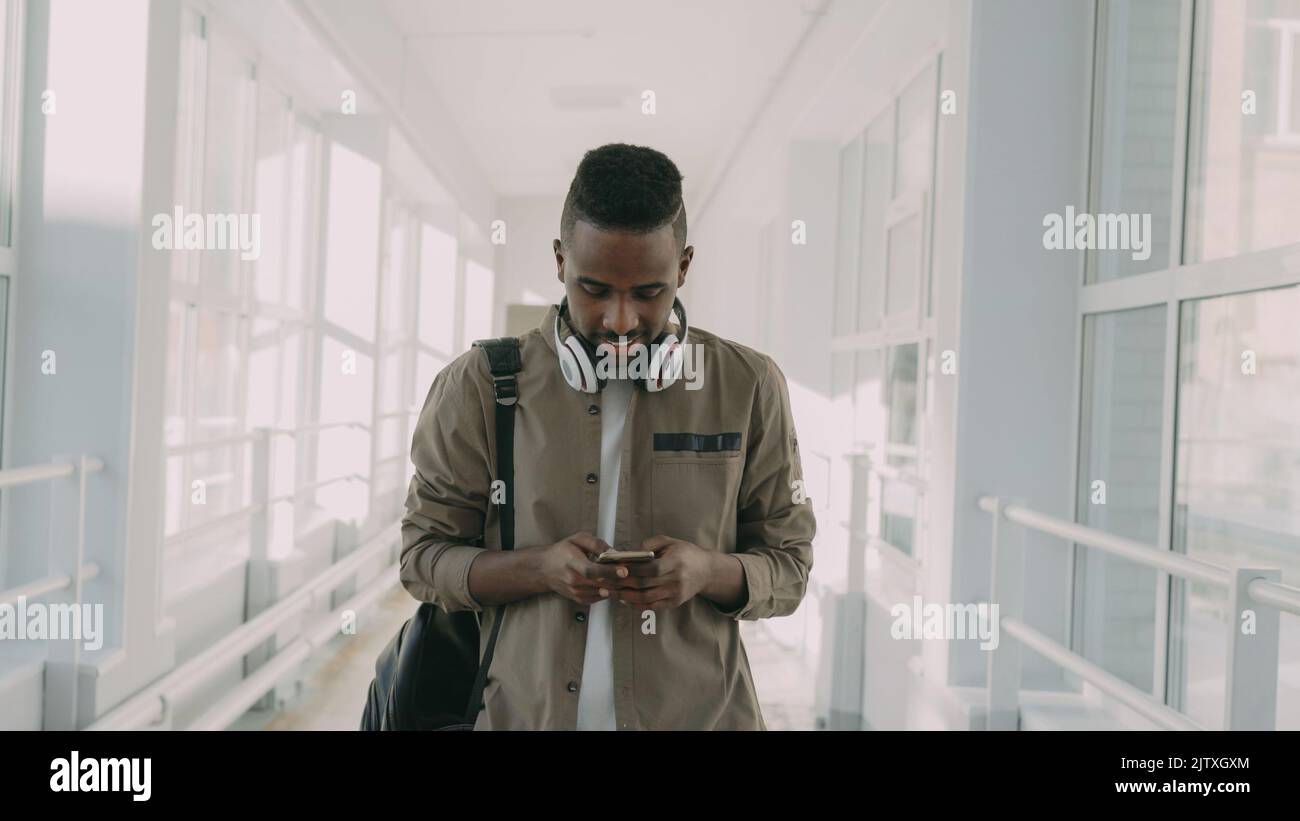 Smiling african man smart hi-res stock photography and images - Alamy