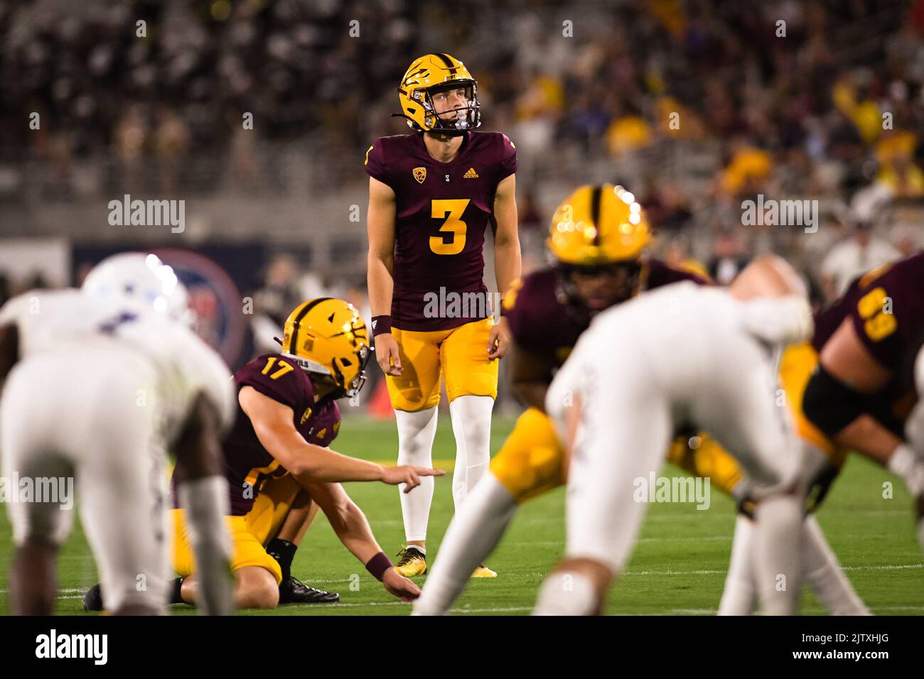 Goal posts and stadium hi-res stock photography and images - Alamy