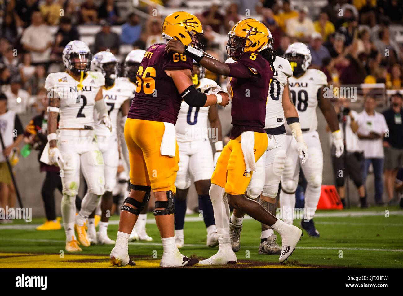 Ben jones hi-res stock photography and images - Alamy