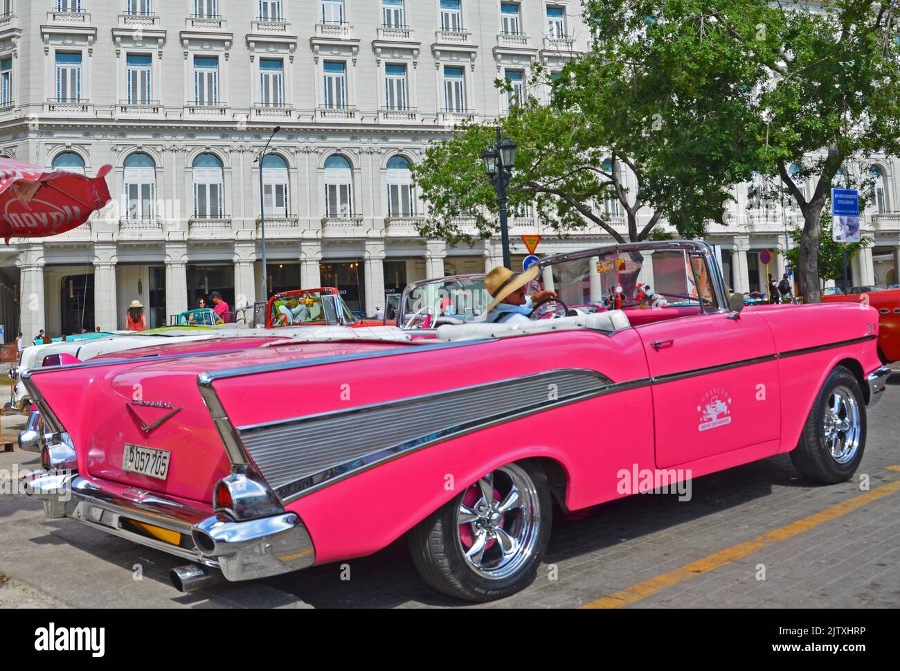 Old pink car hi-res stock photography and images - Alamy