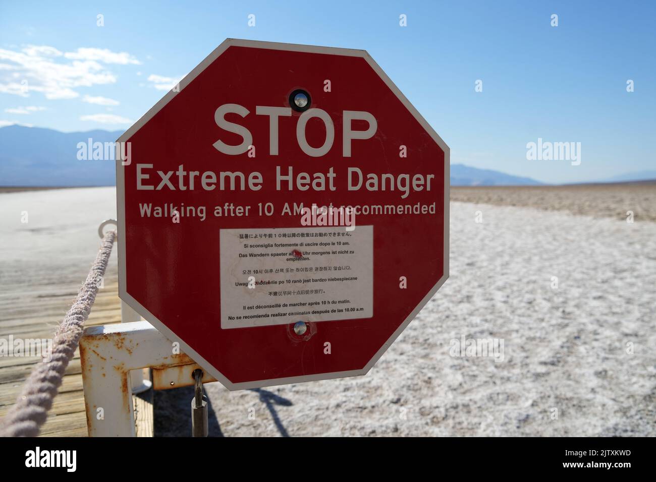 Death valley national park heat danger hi-res stock photography and ...