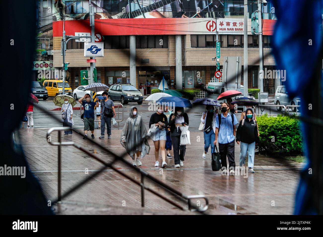 New Taipei, New Taipei, Taiwan. 2nd Sep, 2022. People holding up ...