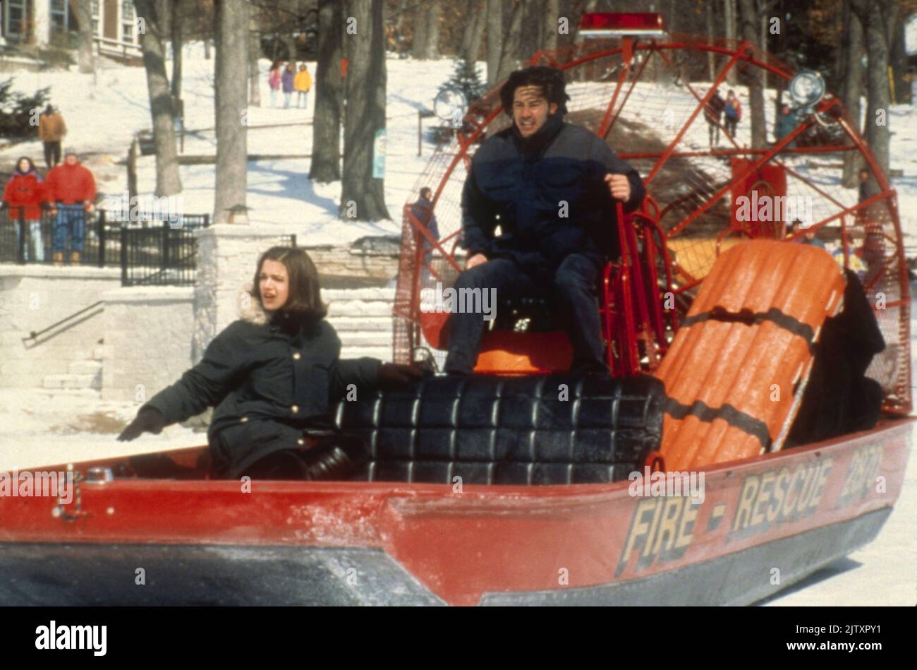 Chain Reaction Year : 1996 USA Director : Andrew Davis Rachel Weisz ...