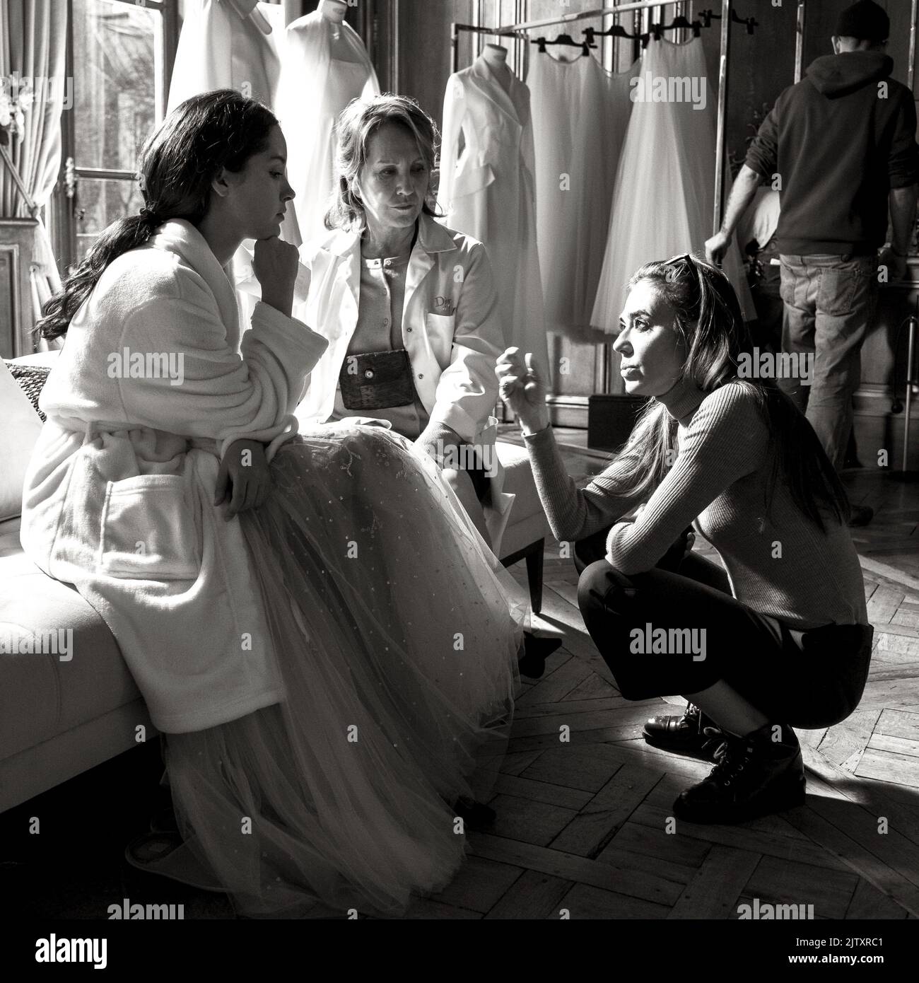 Haute Couture Year : 2021 France Director : Sylvie Ohayon Nathalie Baye ...