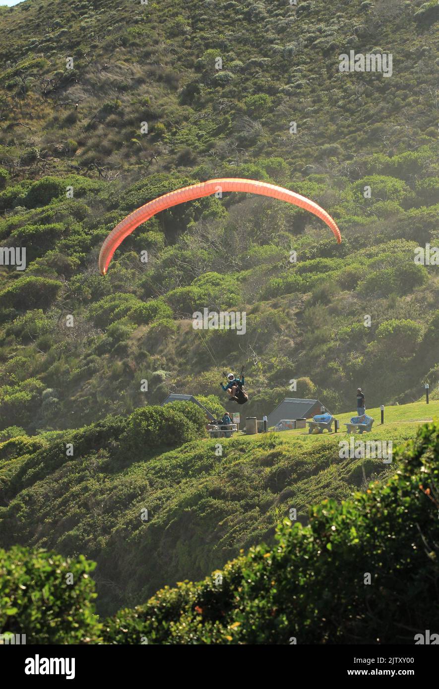 Flying paraglider hi-res stock photography and images - Alamy