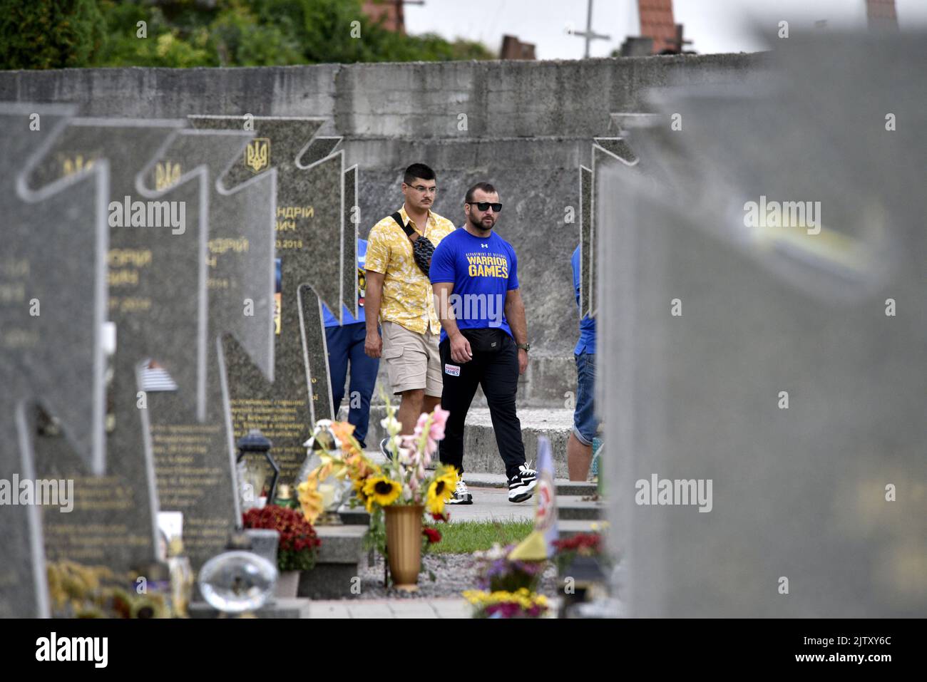 Non Exclusive: LVIV, UKRAINE - SEPTEMBER 1, 2022 - Members of Team ...