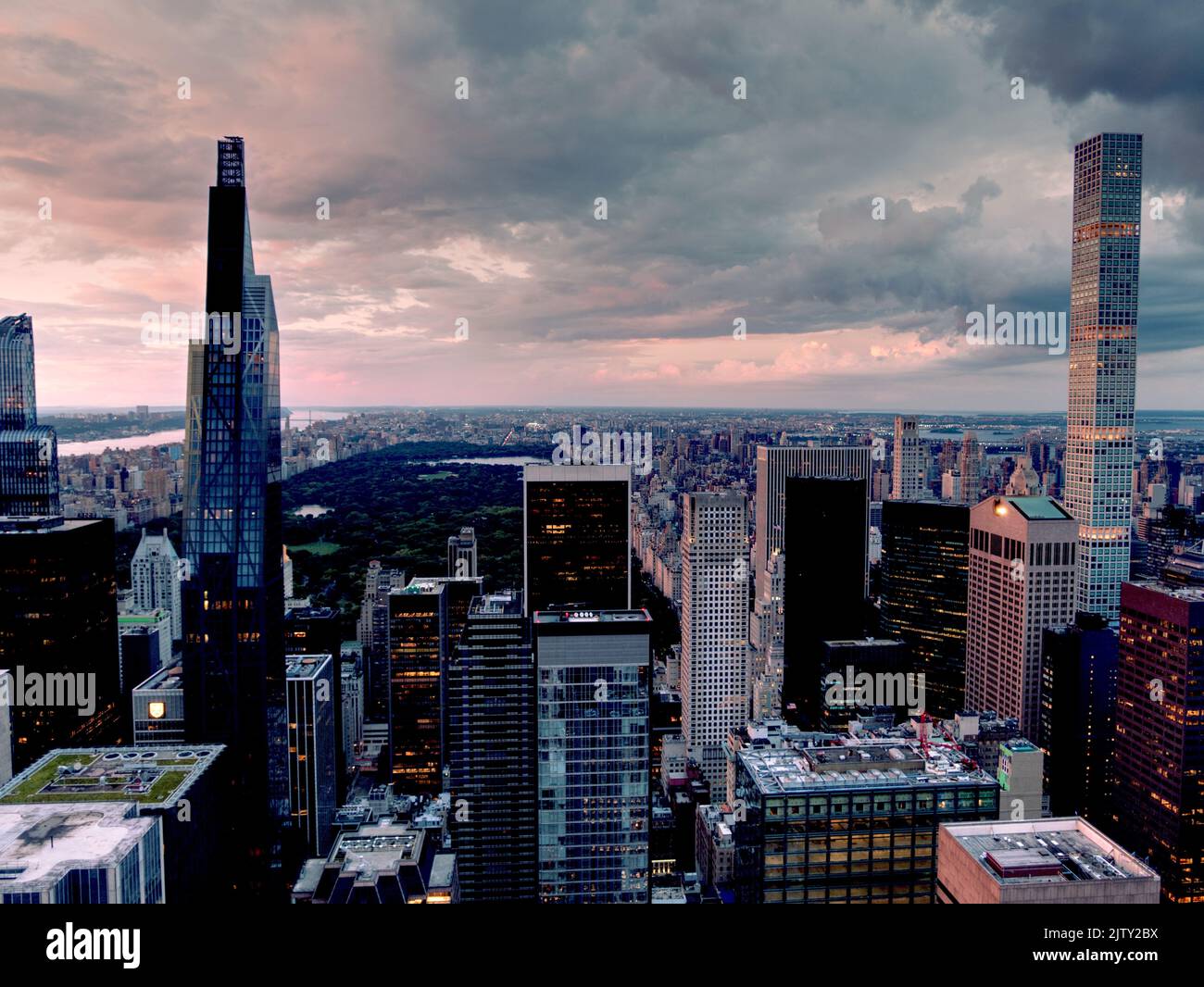 New york crysler hi-res stock photography and images - Alamy