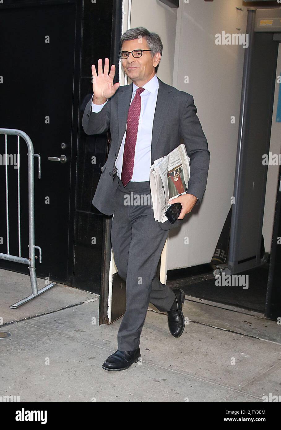 Cast of Good Morning America At The Studios -PICTURED: George ...