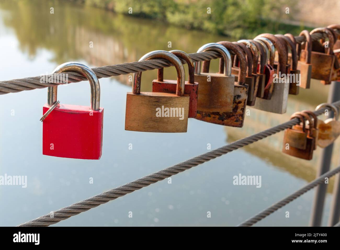 Heavy padlock hi-res stock photography and images - Alamy