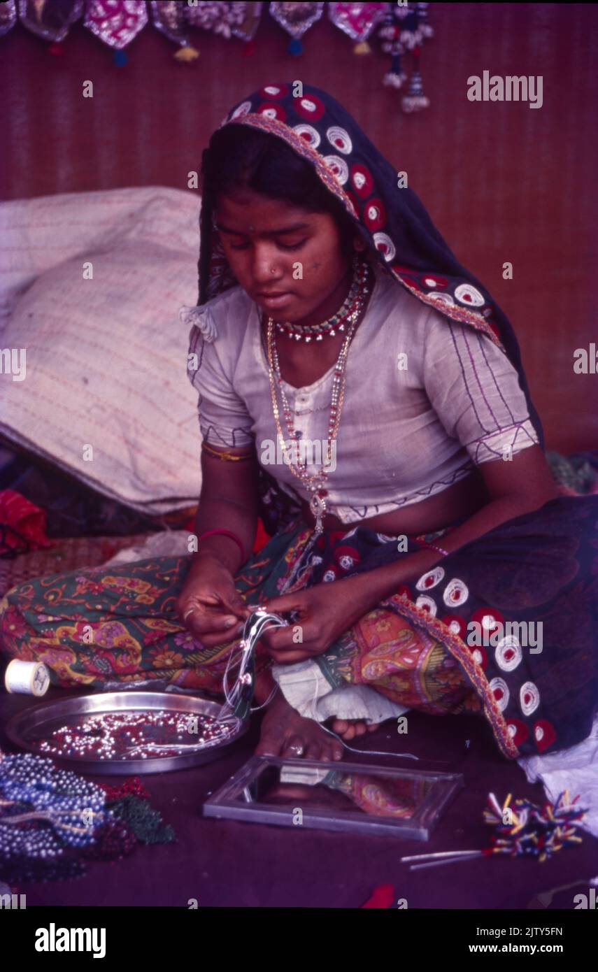 Beed work hi-res stock photography and images - Alamy