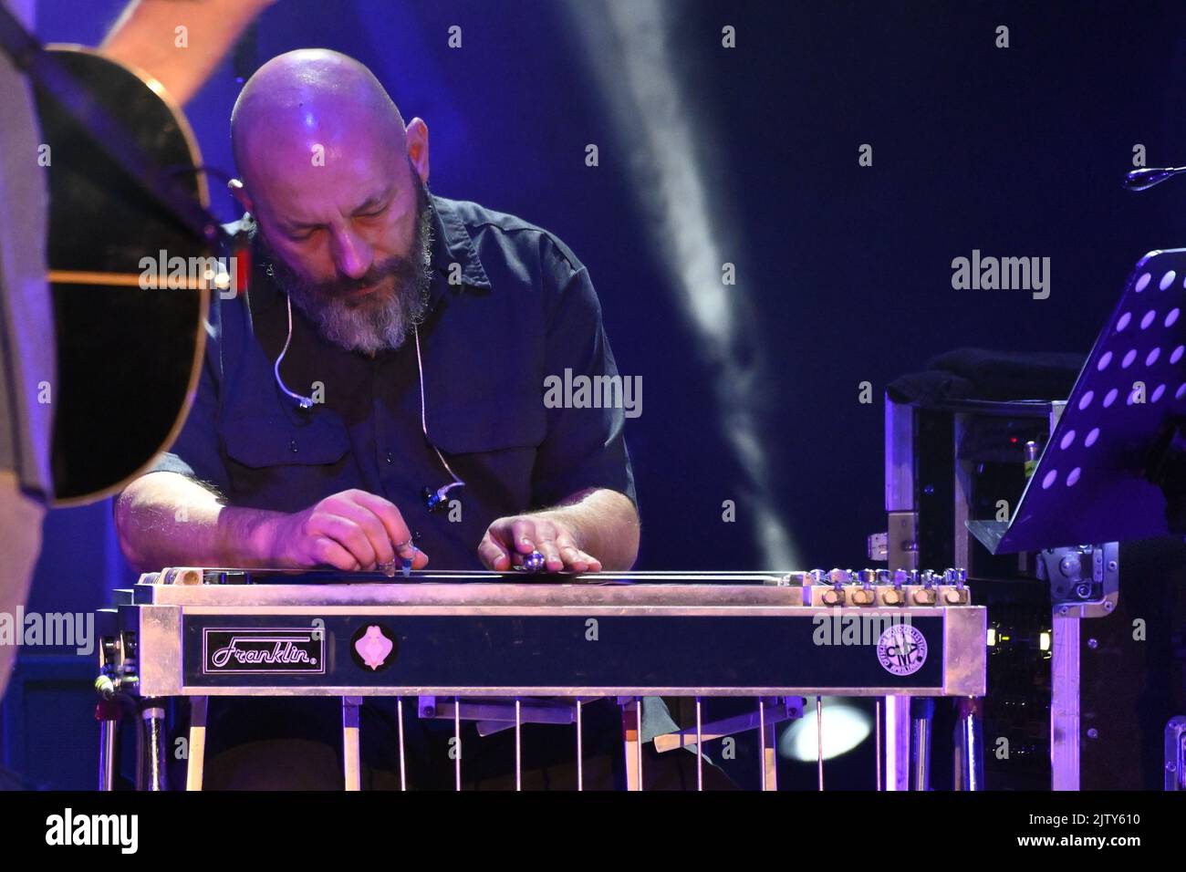 Alessandro Valle during the Venditti De Gregori TOUR 2022, on 1st ...