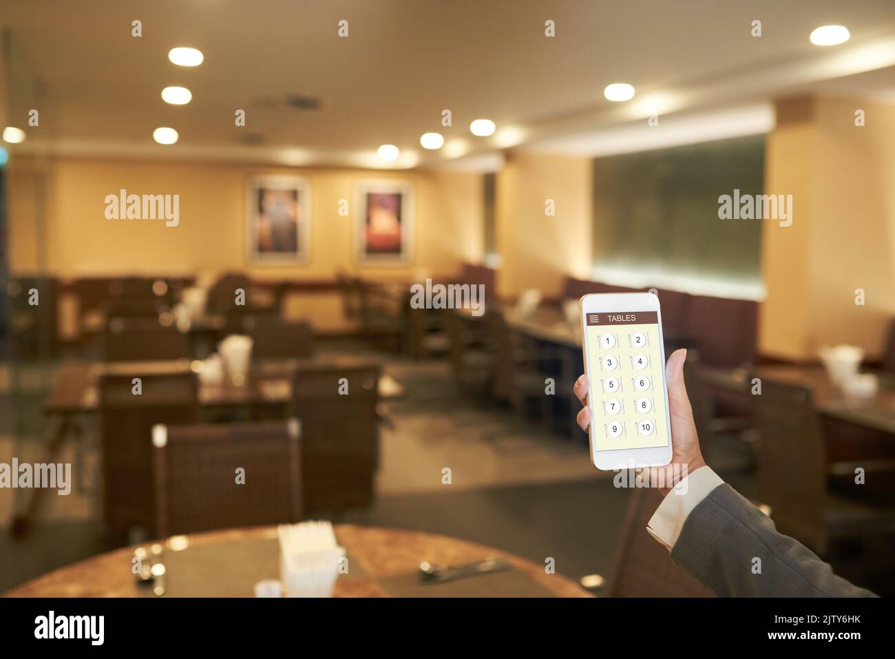 Banquet manager hi-res stock photography and images - Alamy