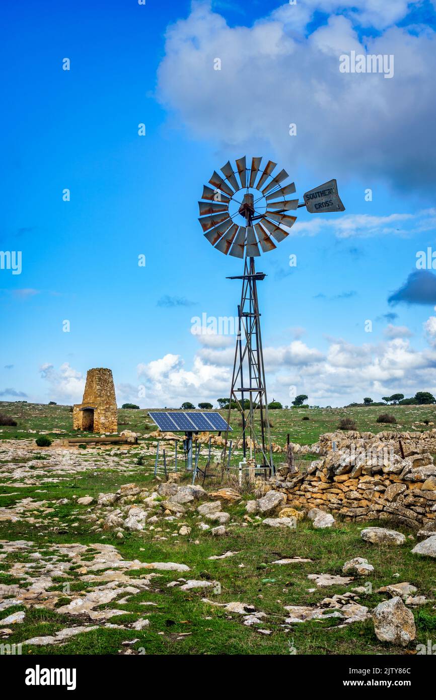 Iconic Australian Windmill Stock Photo - Alamy