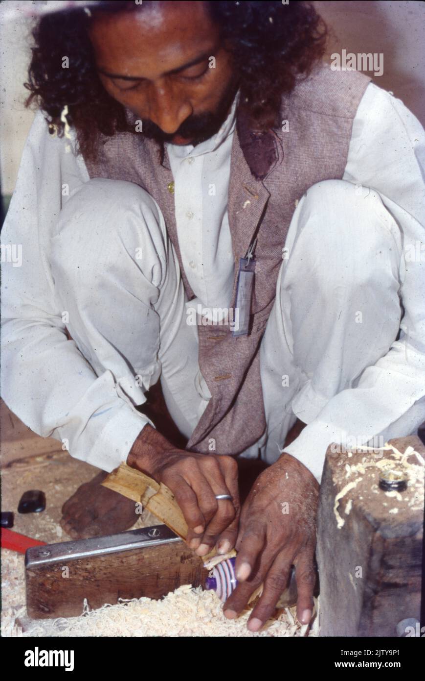 Indian craftsman on the job hi-res stock photography and images - Alamy