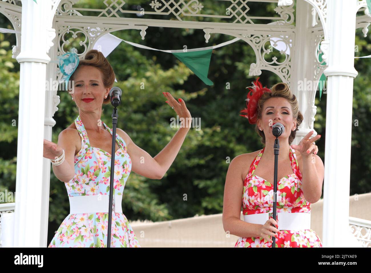 Vintage gardeners world hi-res stock photography and images - Alamy