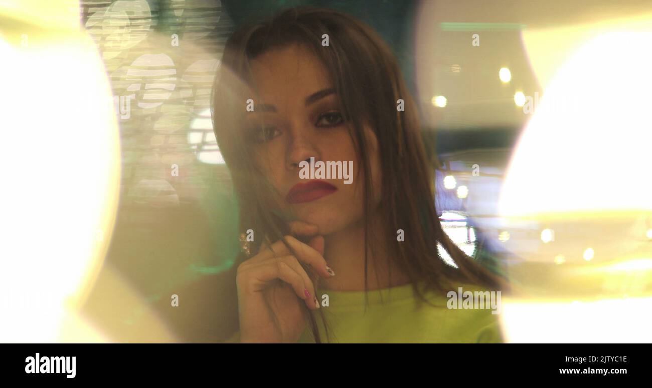 Street woman night sad face hi-res stock photography and images - Alamy
