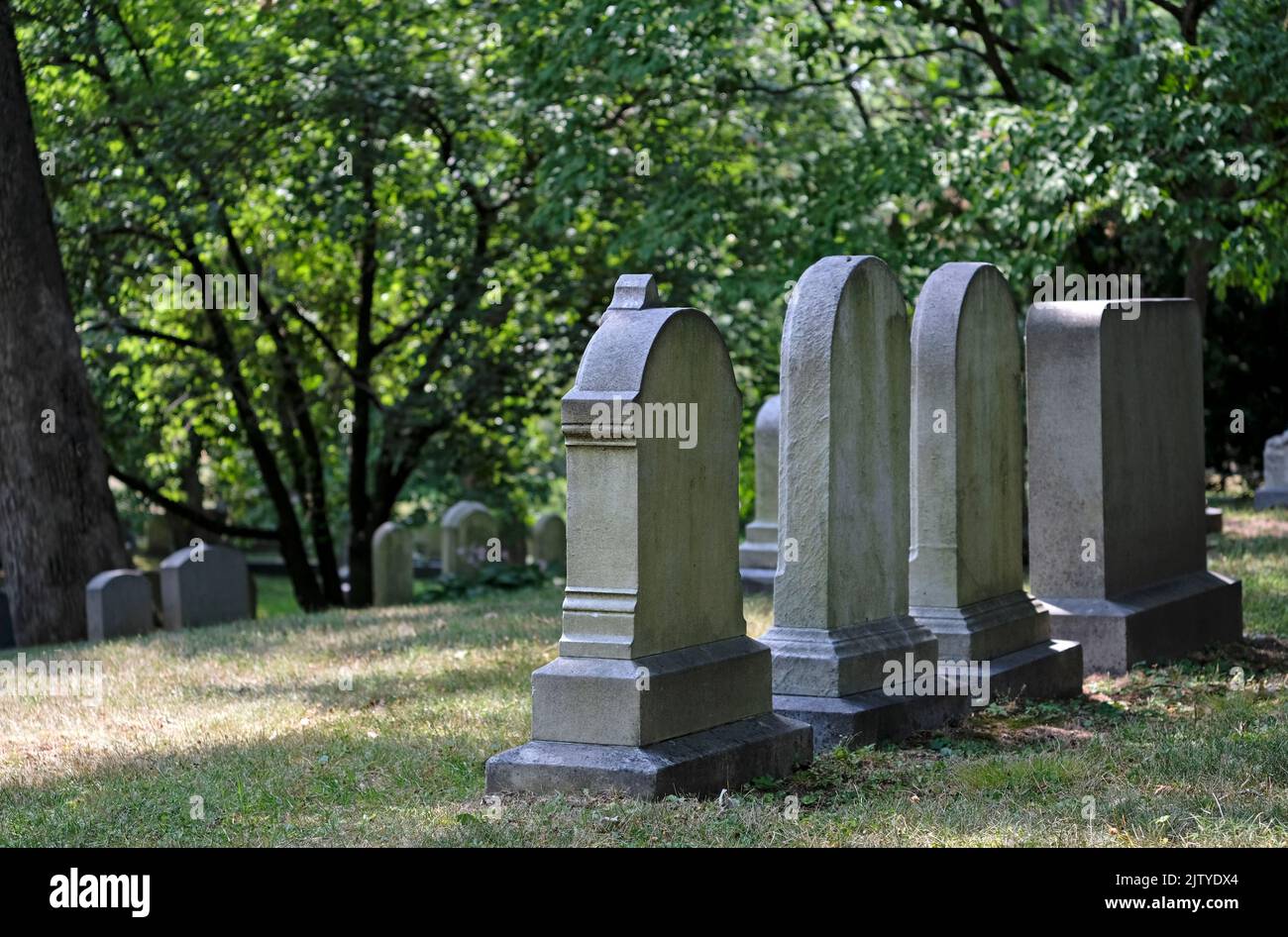 Graves on Mount Auburn Cemetery in Boston, MA Stock Photo - Alamy