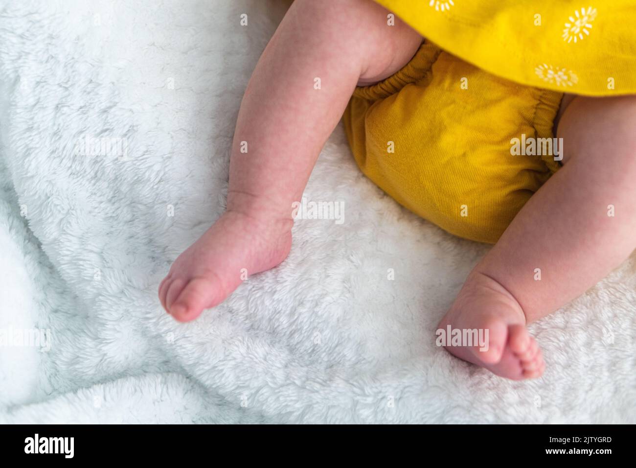 Baby feet hospital hi-res stock photography and images - Alamy