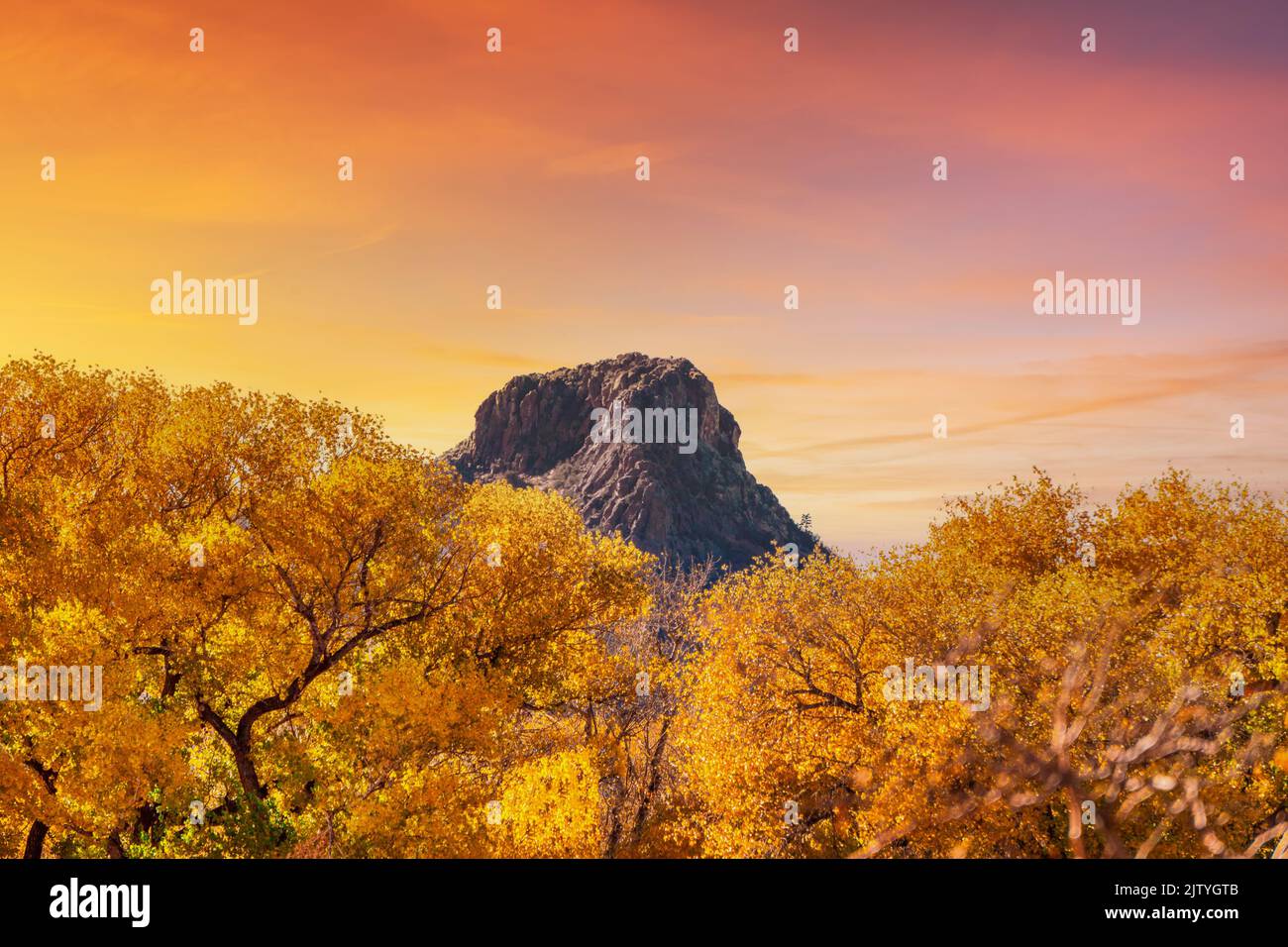 Thumb butte hi-res stock photography and images - Alamy